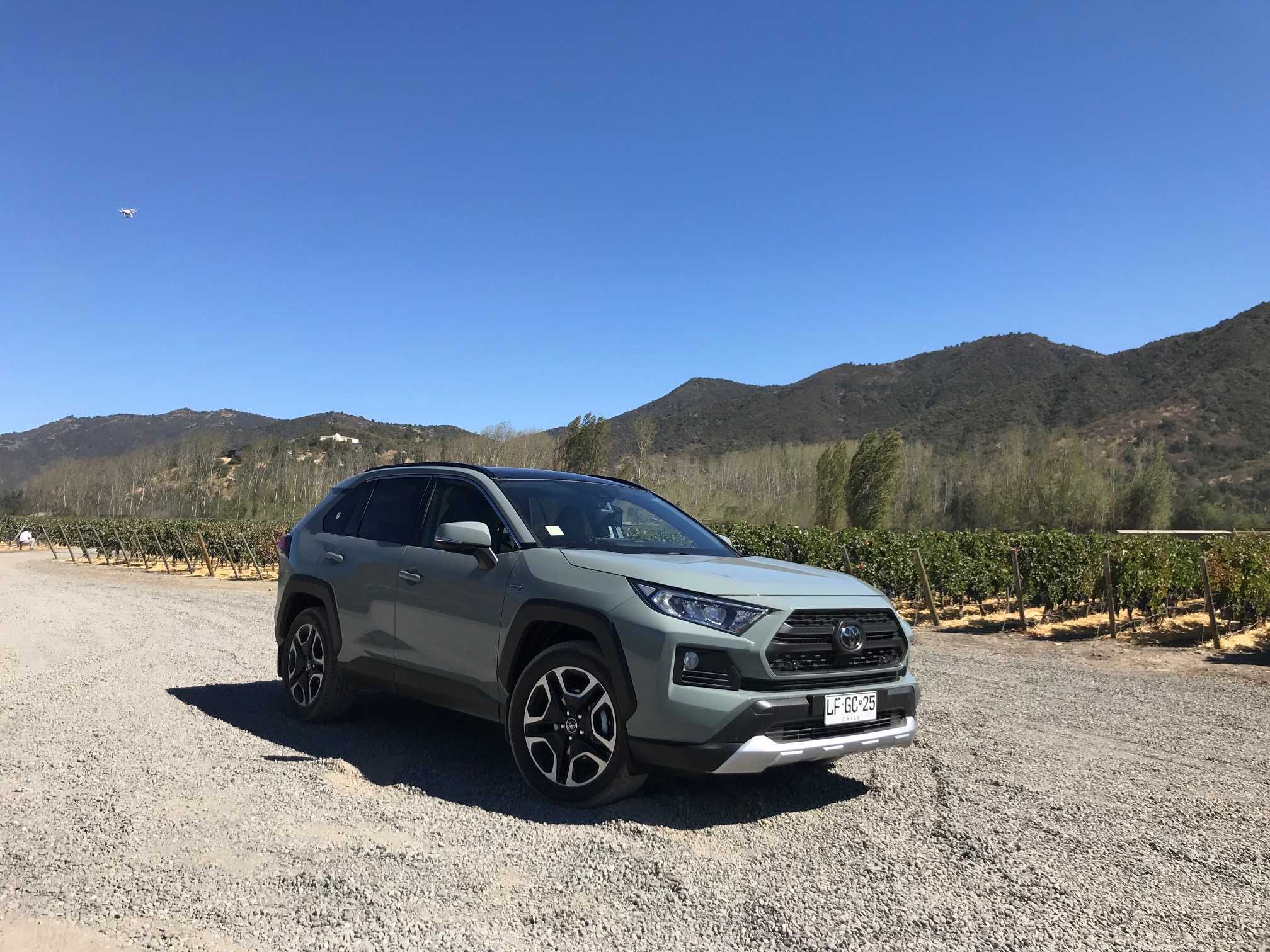 Toyota lanza en Chile el completamente renovado Rav4 2019 que llega en ...