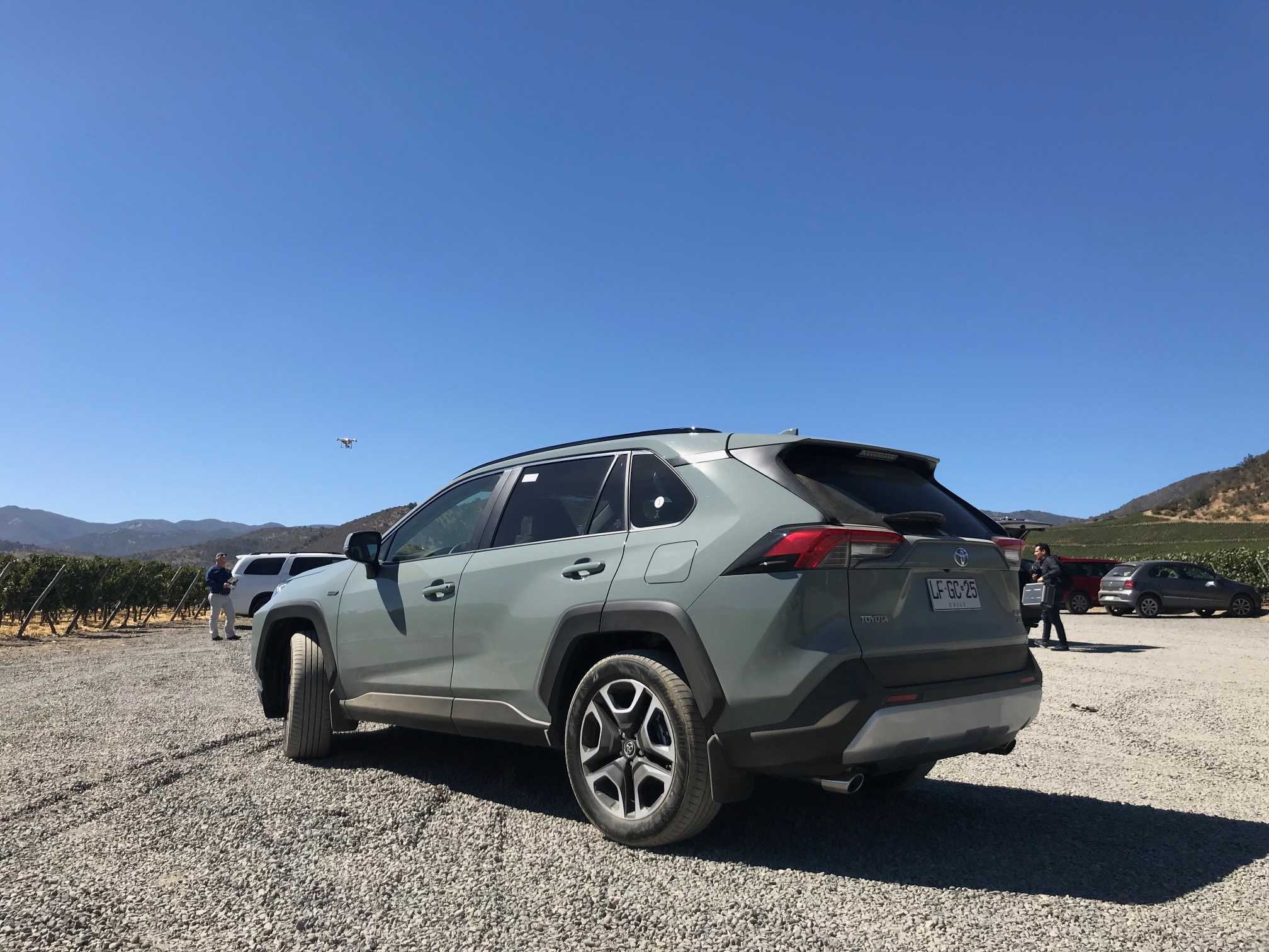 Toyota lanza en Chile el RAV4 2019, que llega en 7 versiones con ...