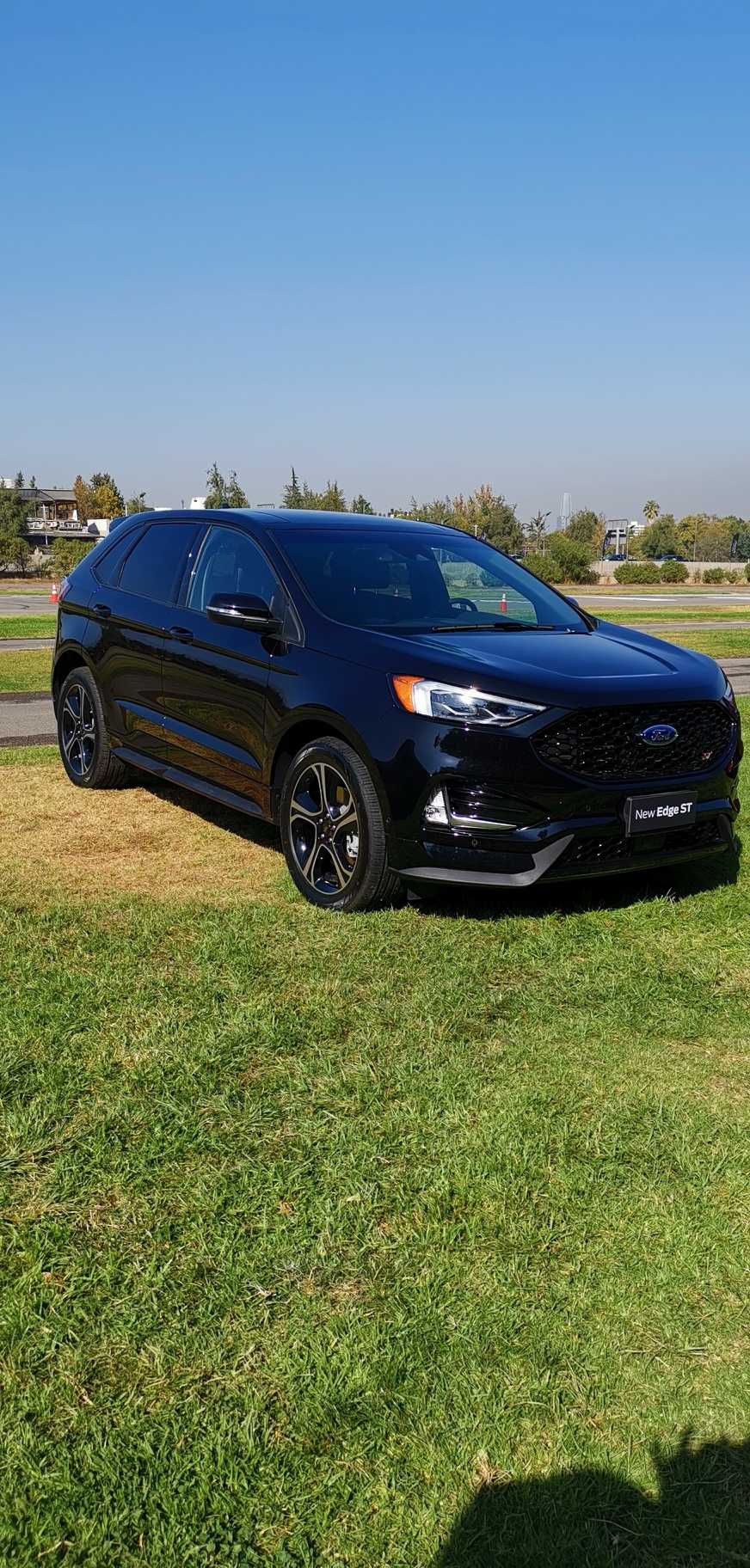 Yammine: Ford Chile presenta su renovada Edge 2019 junto con la versión ...