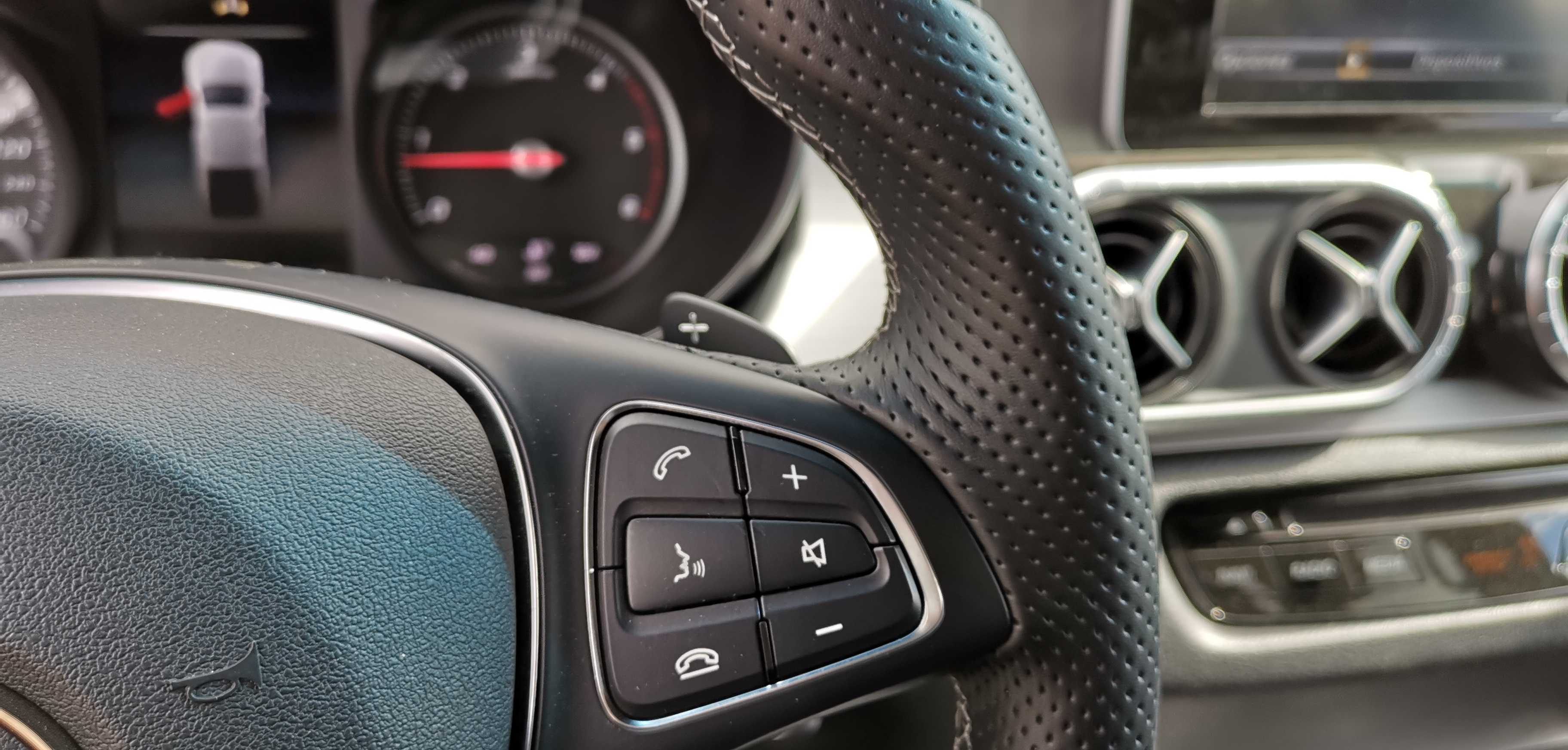 Se estrena en Chile la esperada Mercedes Benz X350d para coronar la ...