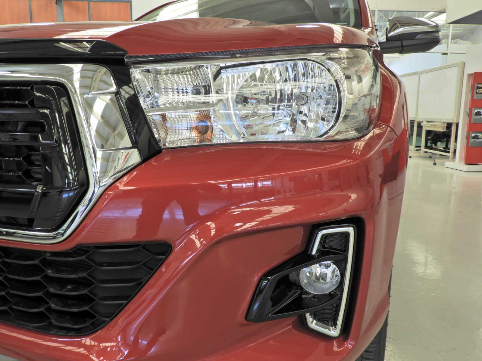 Toyota presentó su actualizada Hilux 2020 con importantes mejoras en su ...