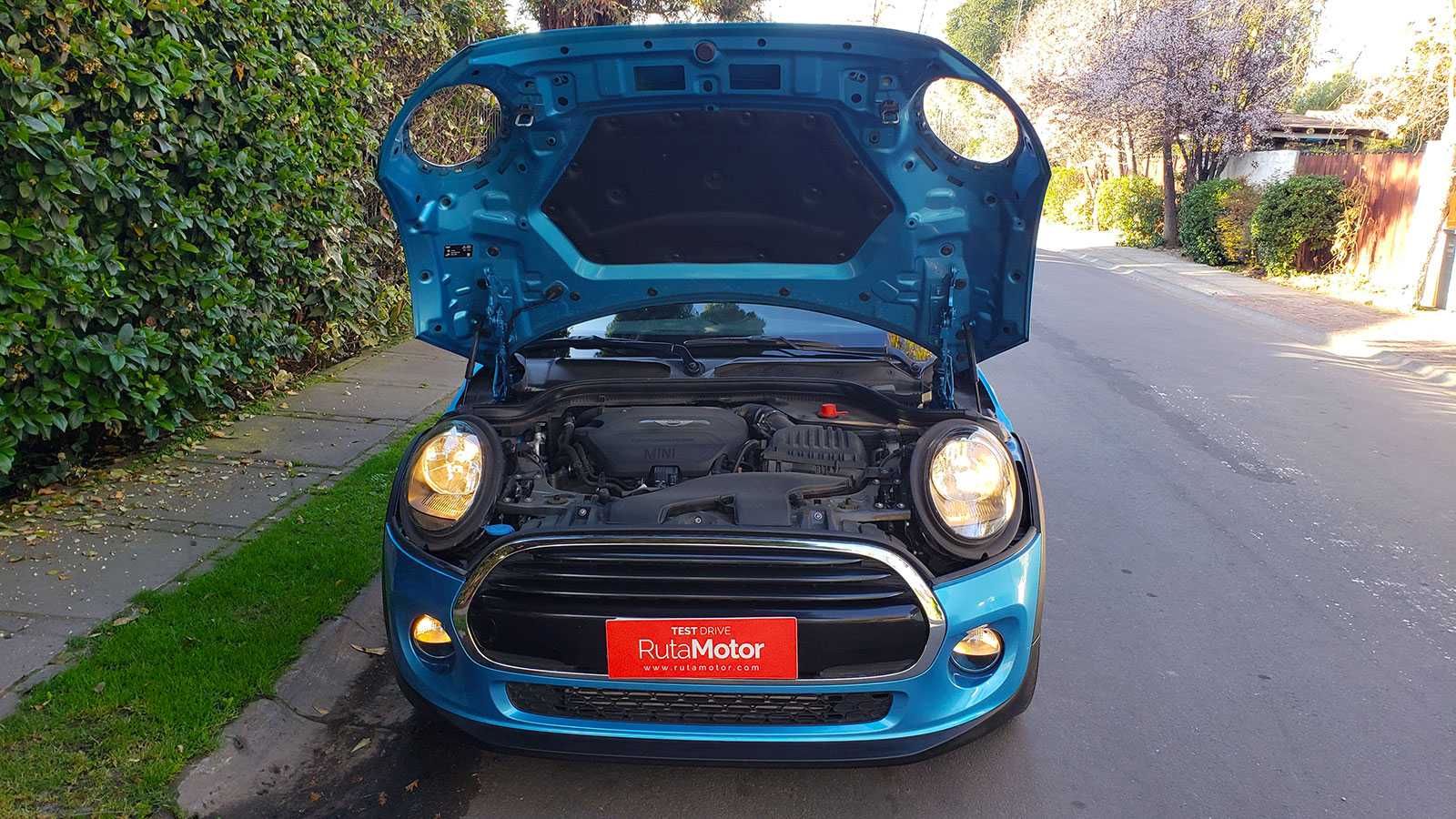 Test drive - Mini Cooper Classic D 1.5 116HP 6MT - Economía con estilo