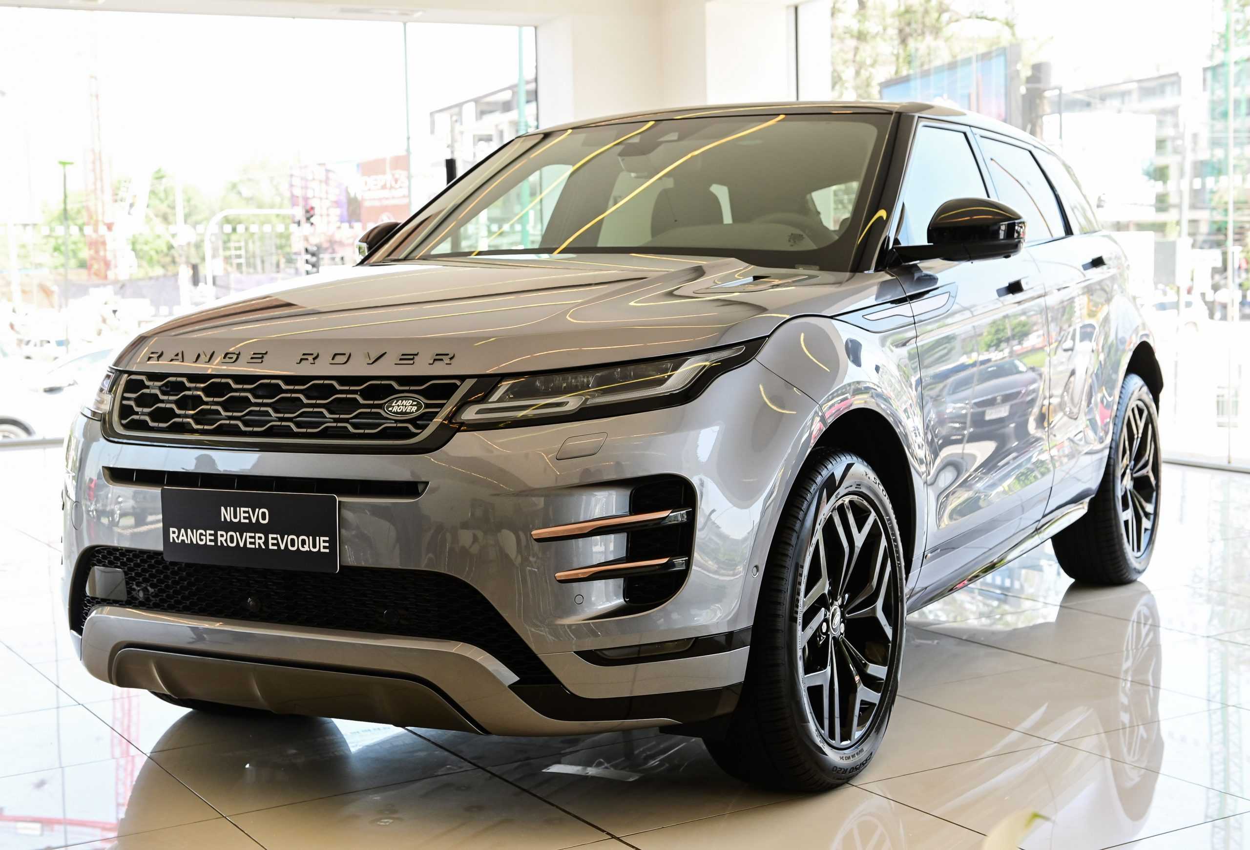 Range Rover Evoque MHEV 040 - Rutamotor