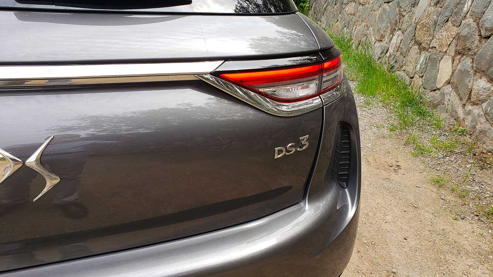 DS3 Crossback BlueHDI 130 AT8 Opera - Lujo francés en envase pequeño