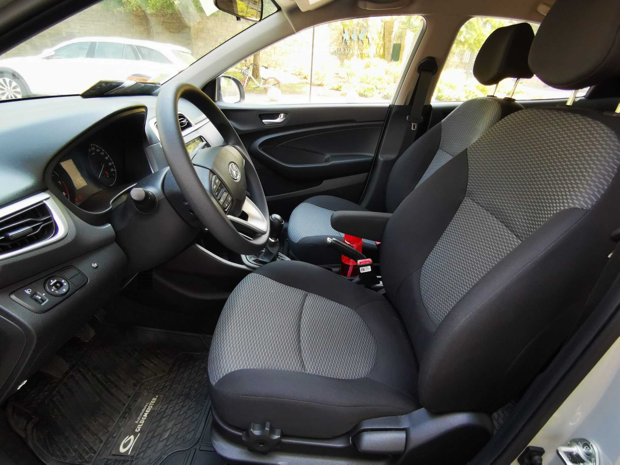 Hyundai Verna 1.4 MT Plus 94 Hp 5 Mt - Larga vida a los sedanes - Rutamotor