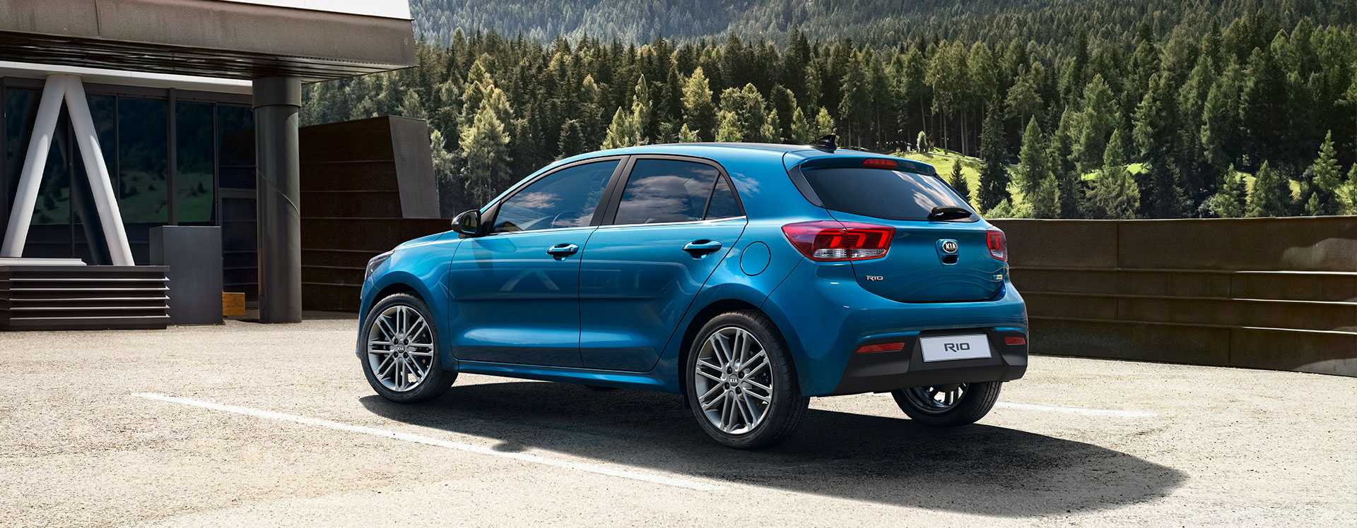 KIA actualiza el Rio5 con versiones semihíbridas - Rutamotor