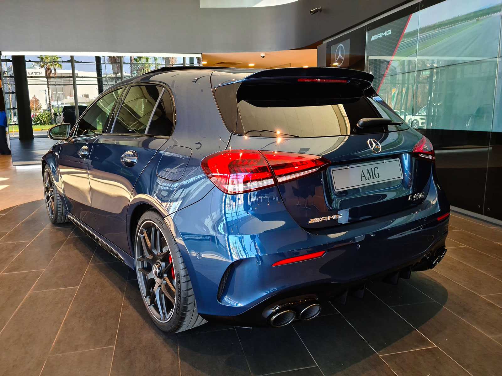 Aterriza en Chile el Mercedes Benz A45S con 421 HP