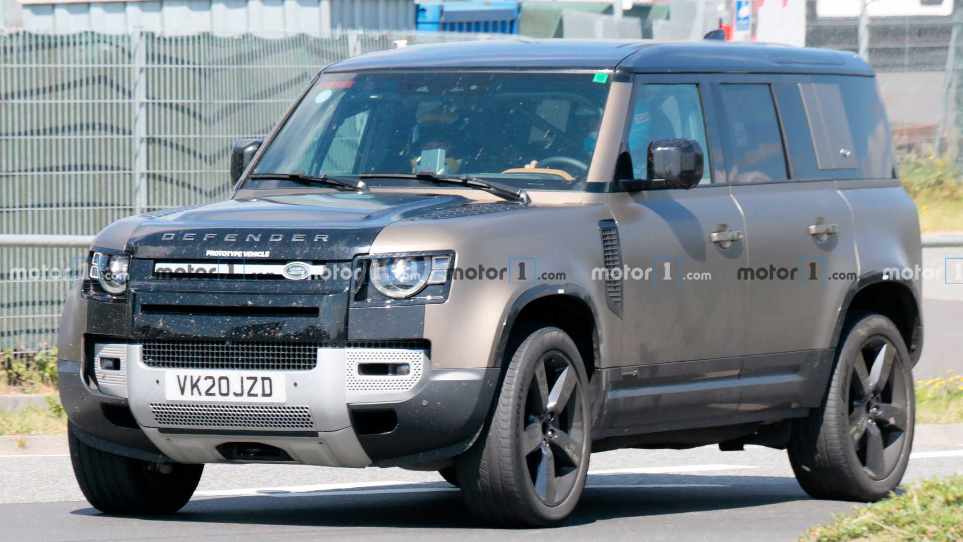 Land Rover prueba el nuevo Defender con un misterioso motor V8 - Rutamotor