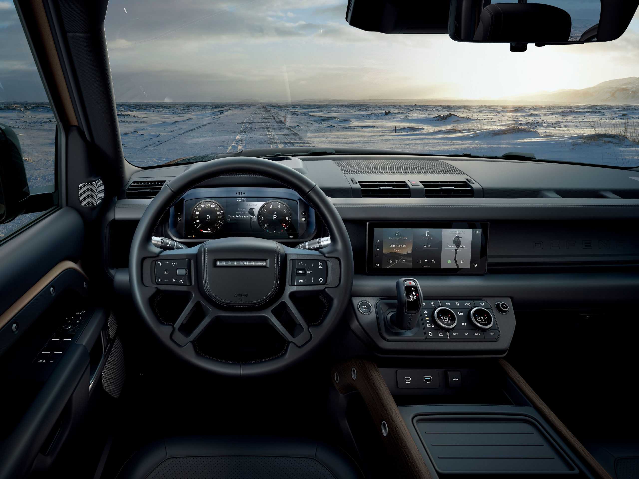 Defender interior 2 - Rutamotor