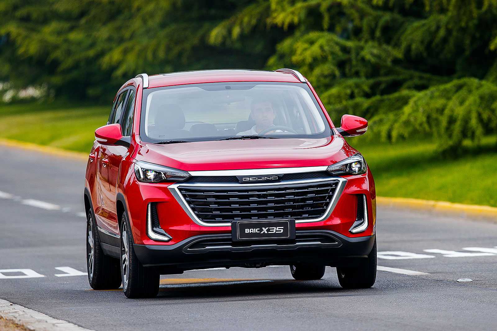 Hace su estreno en Chile el nuevo BAIC X35 en dos versiones