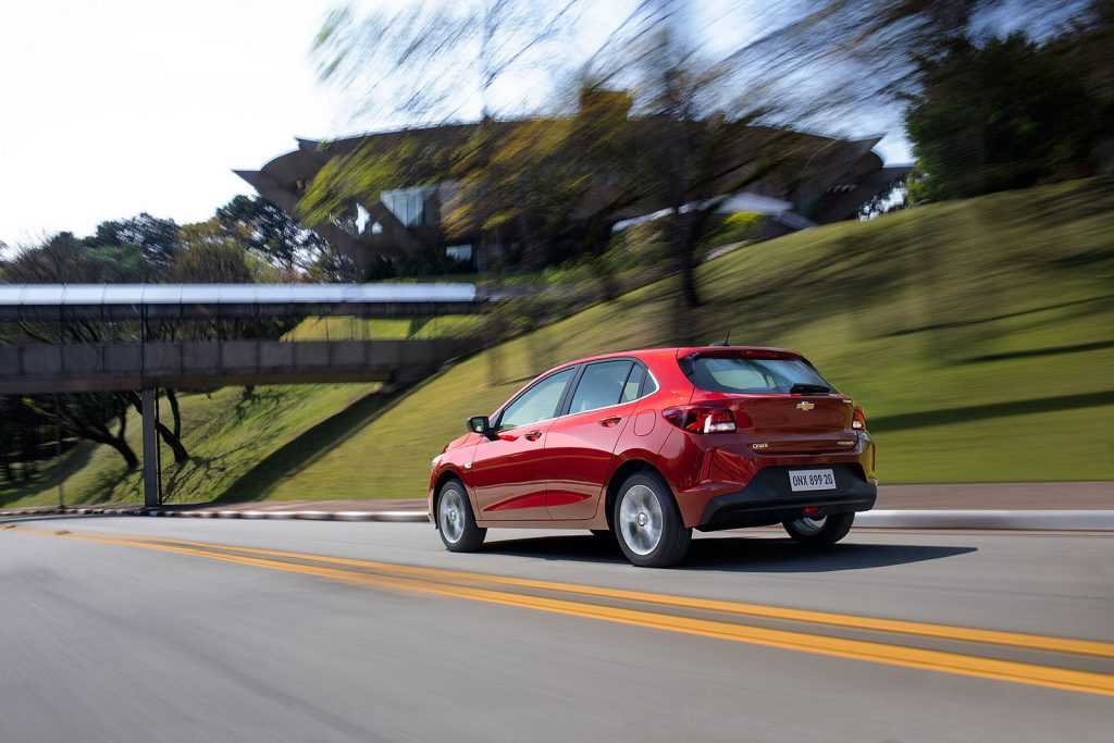 Llega a Chile el nuevo Chevrolet Onix Hatchback en dos versiones