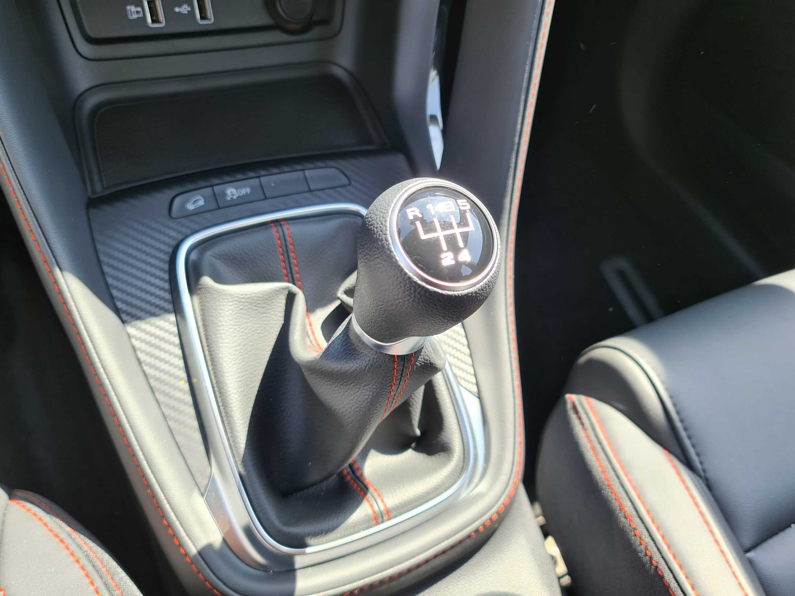 MG estrena su nuevo SUV ZX con motor 1.5 aspirado y 1.3 turbo - Rutamotor
