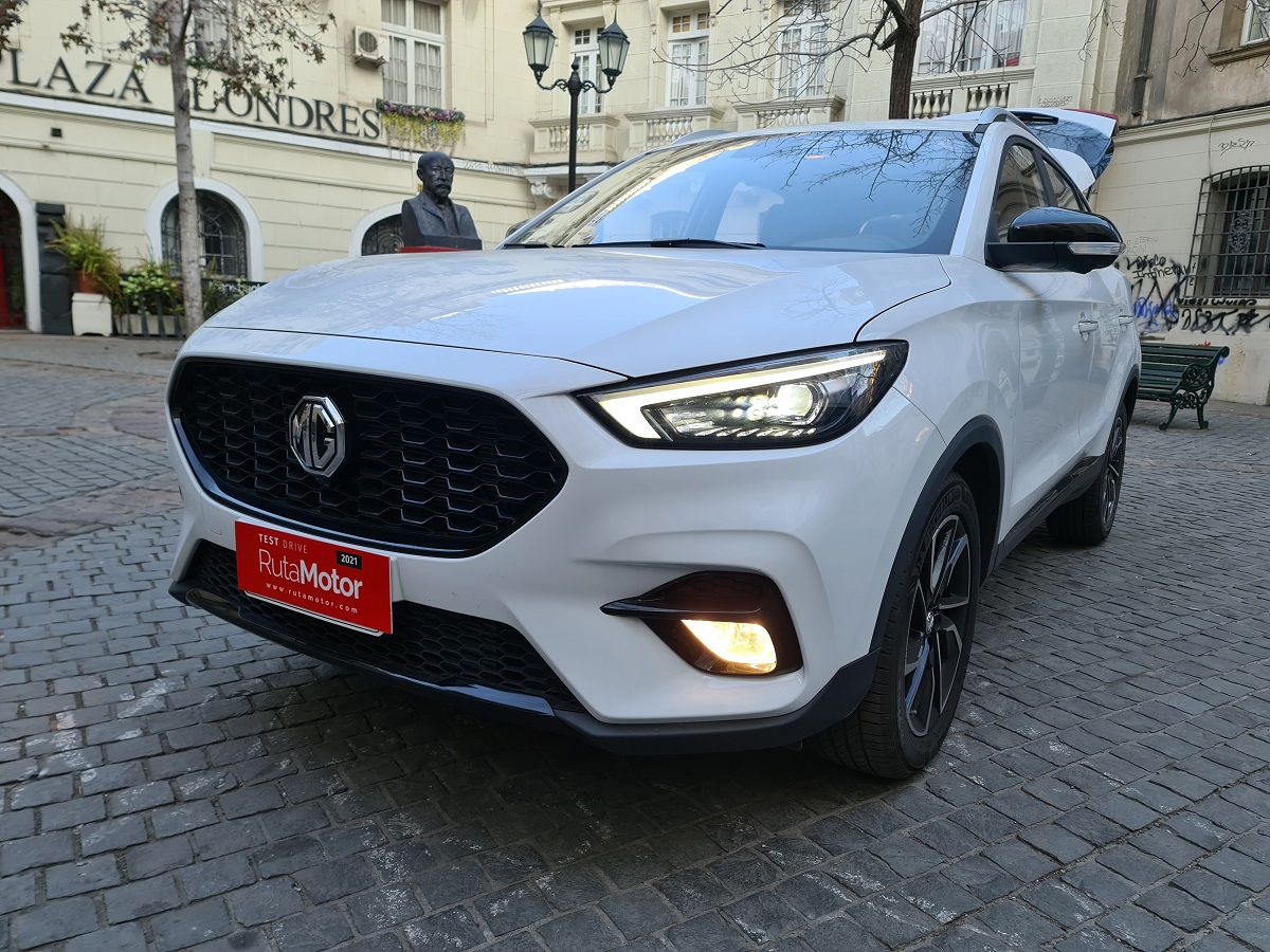 MG ZX Trophy 1.3T 6At 2022 - Atractivo y equipado SUV compacto de MG - Rutamotor