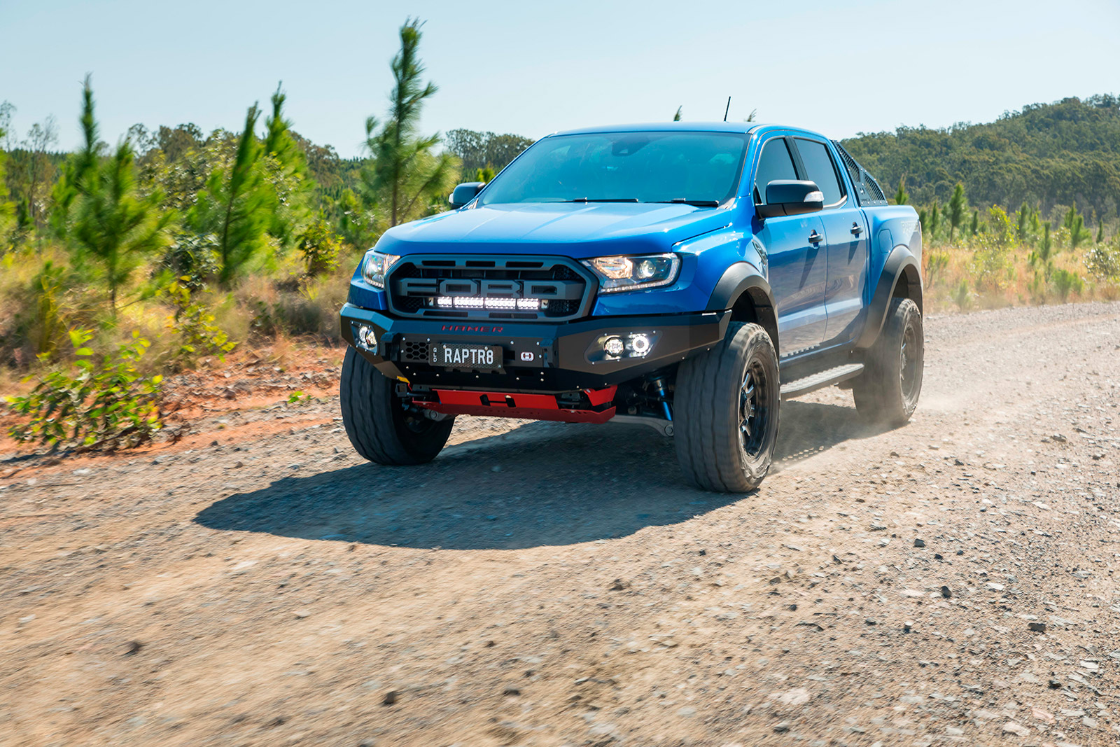 ford-ranger-raptor-v8-rutamotor-03 - Rutamotor