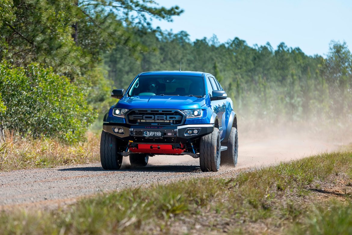 Ford Ranger Raptor recibe el V8 que siempre debió tener - Rutamotor
