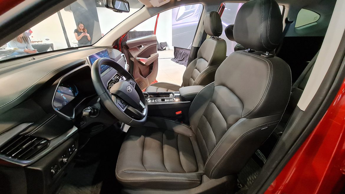 JAC estrena su nuevo JS8 2022 con 180 HP y tres filas de asientos