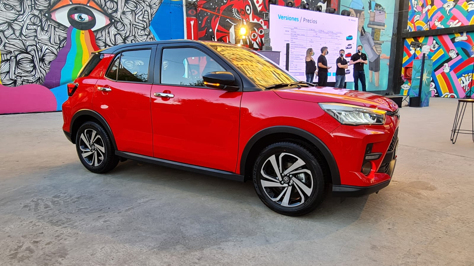 Toyota presenta su pequeño SUV Raize en cuatro versiones - Rutamotor