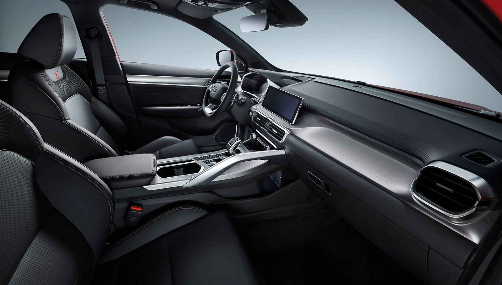 Geely vuelve a Chile y comienza estrenando el Coolray