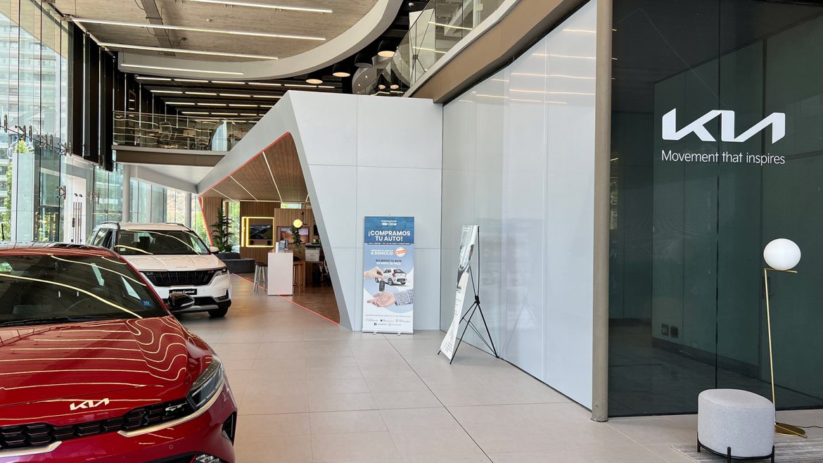 Kia renueva su showroom con la nueva identidad de la marca