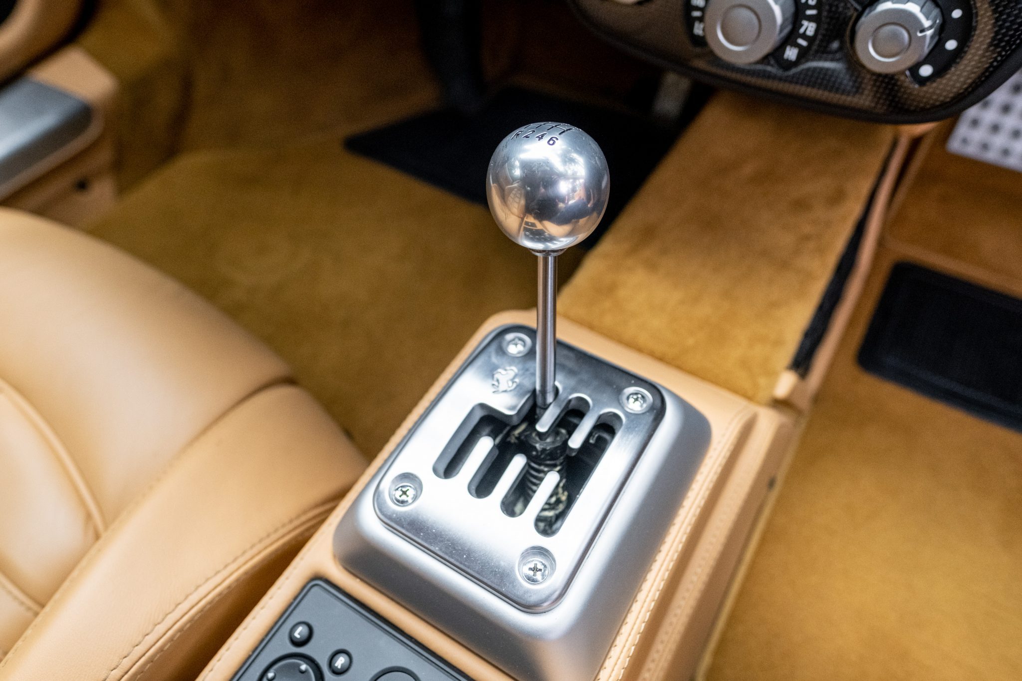 Un Ferrari manual del 2007 vale más que un nuevo F8 Spider - Rutamotor