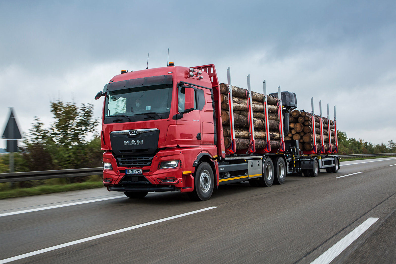 MAN-tg3-lanzamiento-rutamotor13 - Rutamotor