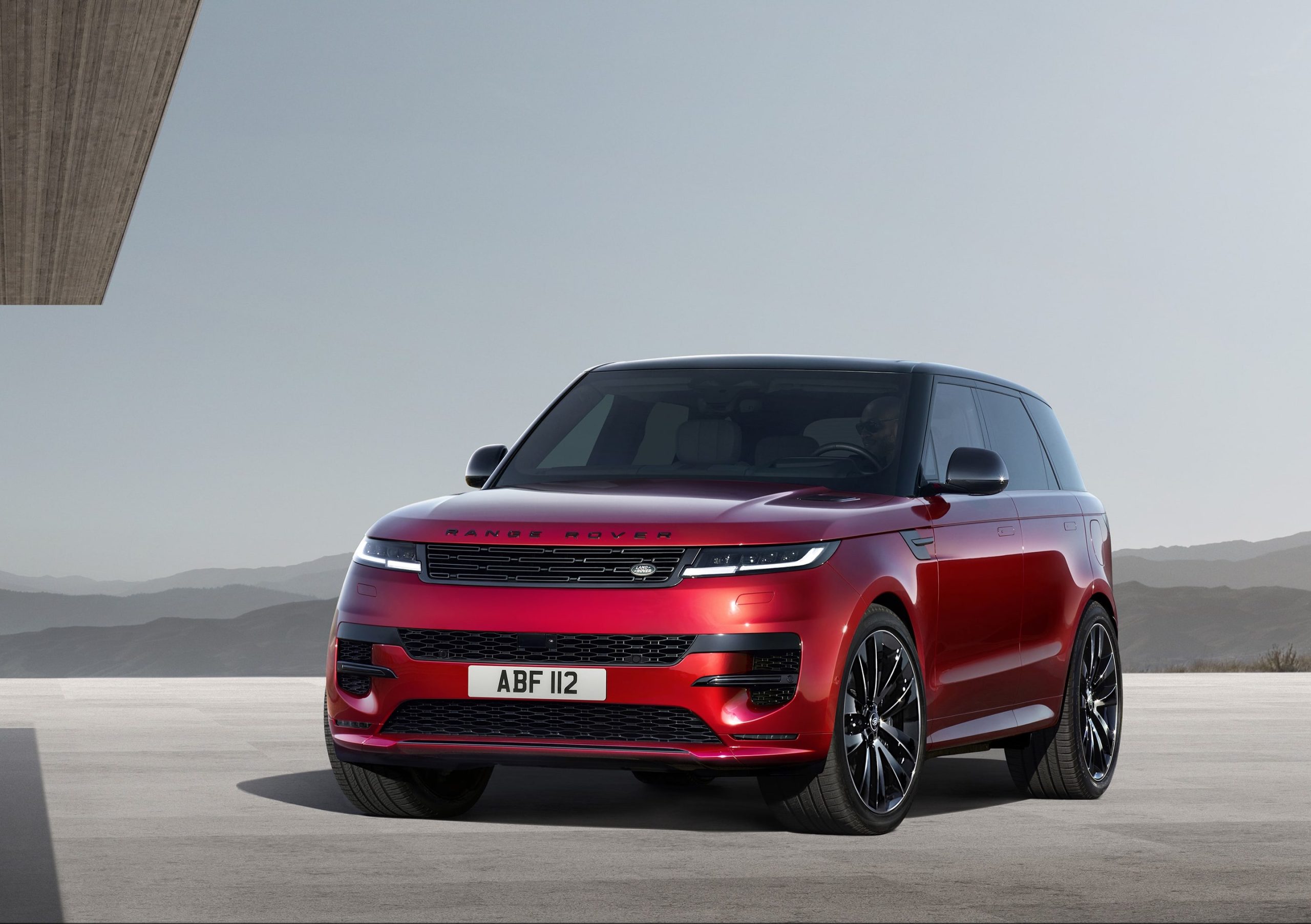 Inline six o V8: así es la tercera generación del Range Rover Sport