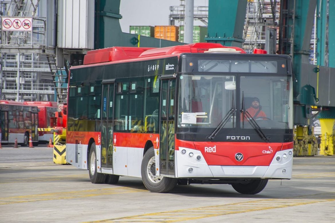 El sistema RED suma casi mil nuevos buses eléctricos en Santiago