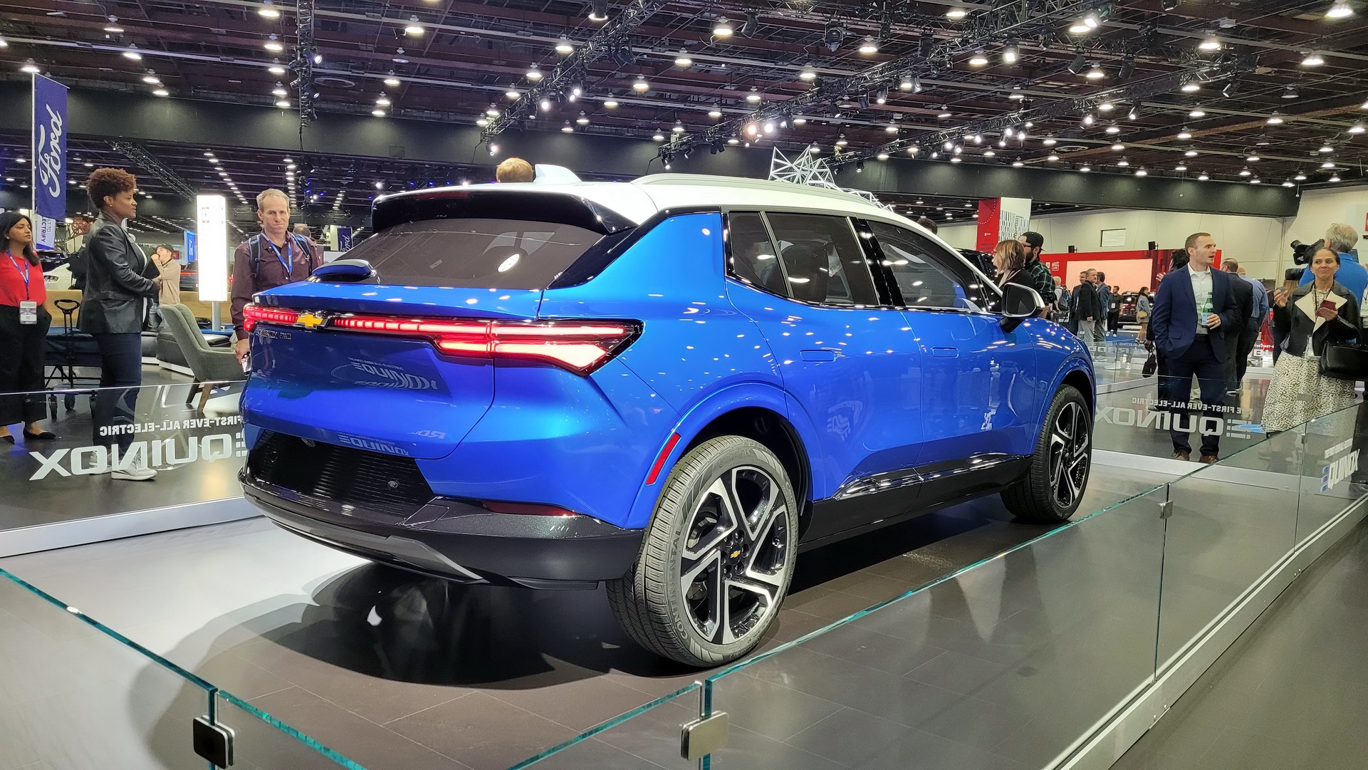 2023-Chevy-Equinox-EV-NAIAS-2 - Rutamotor