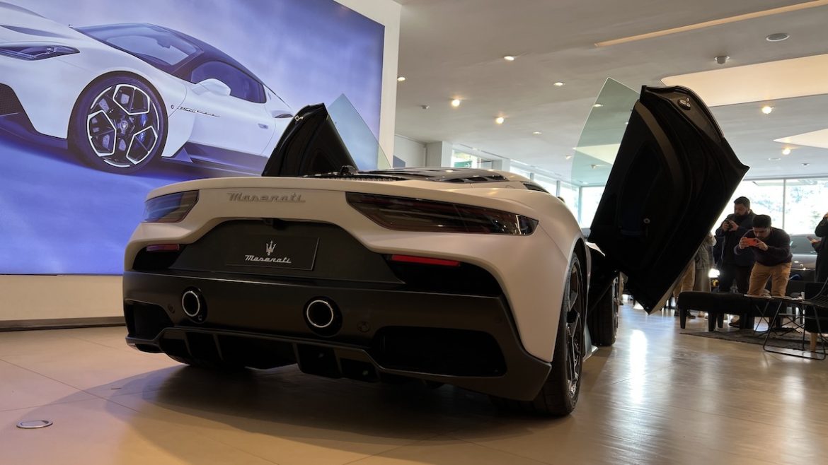 Maserati destapa en Chile el MC20, el más afilado del Tridente