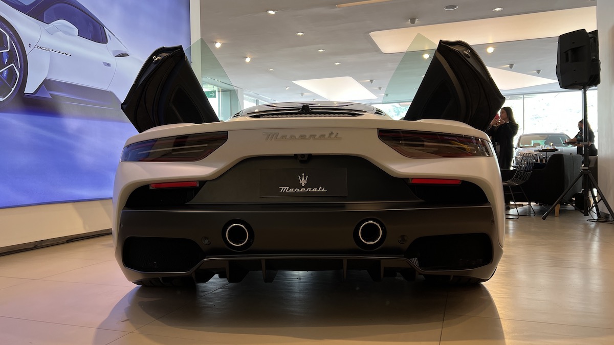 Maserati destapa en Chile el MC20, el más afilado del Tridente