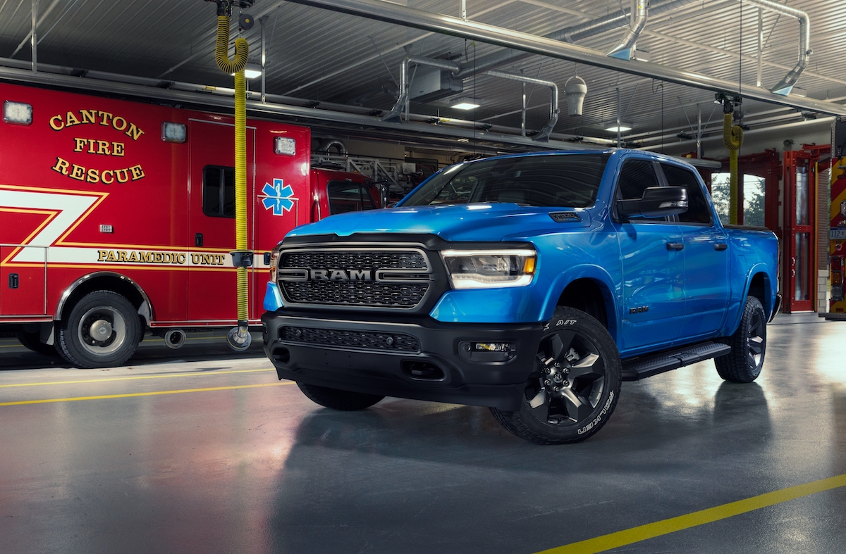 Con una exclusiva 1500, RAM rinde tributo a los equipos médicos