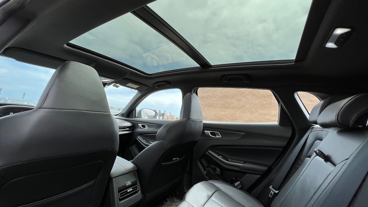 Nuevo Changan CS55 Plus: el SUV-C se pliega al estilo del UNI-T