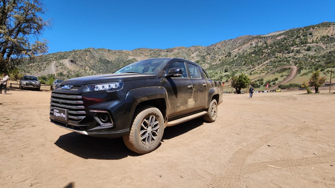 JMC Vigus Pro llega como su versión tope de gama con caja AT ZF