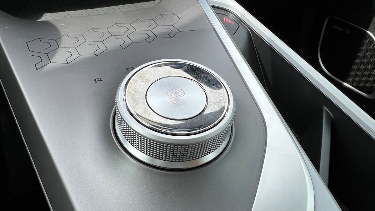 El Geometry C concreta el desembarco local de Geely en los EV