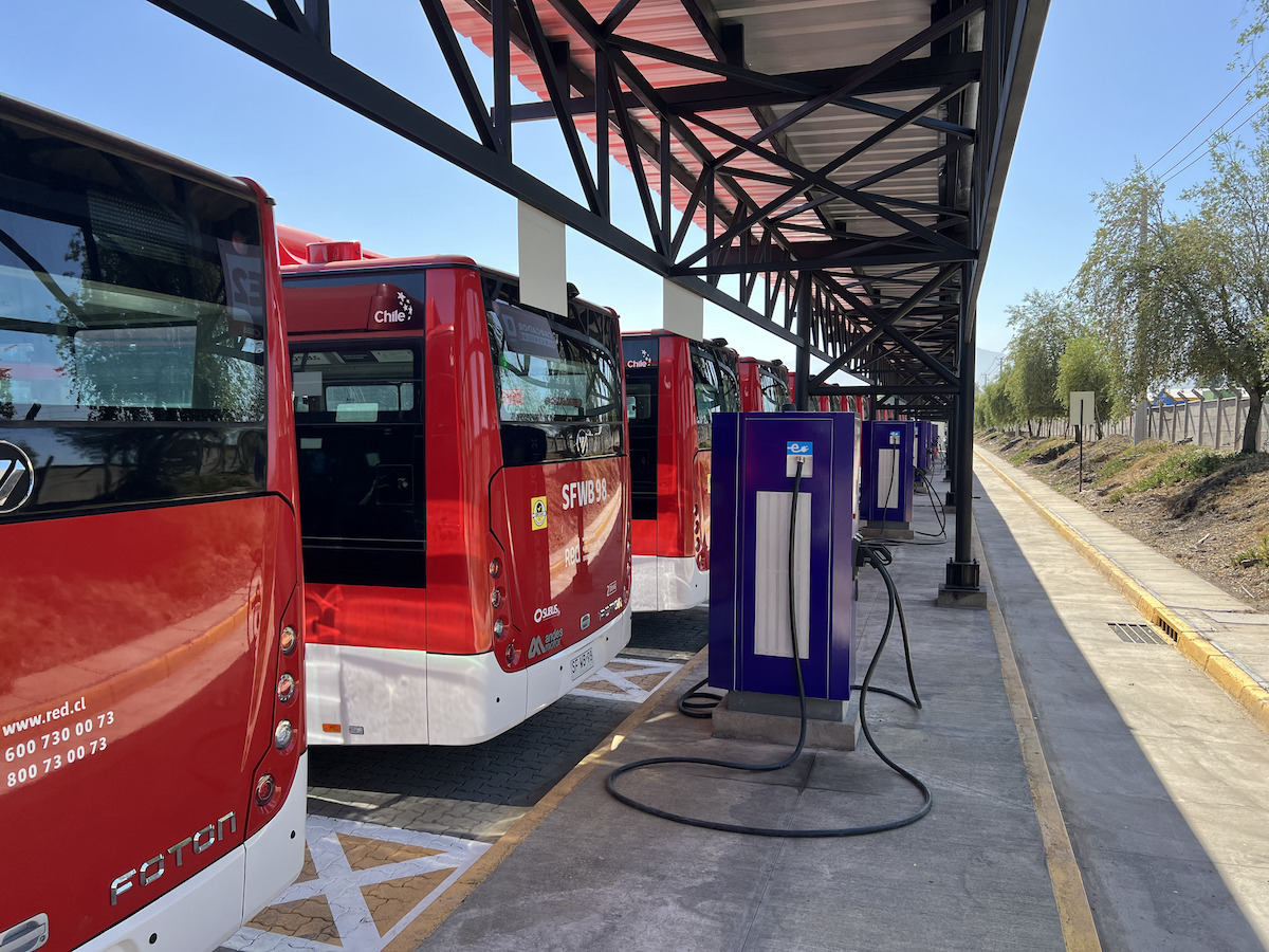 La Pintana: Inauguran electroterminal e inician los buses eléctricos
