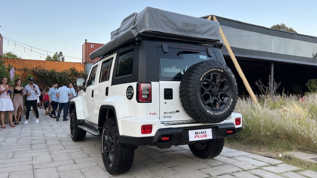 BAIC BJ40 PLUS: debuta el 4x4 chino con bloqueo de diferenciales