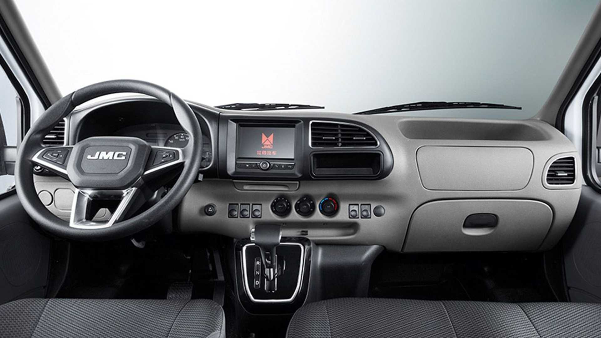 JMC presenta una van eléctrica basada en un modelo de los años '80 - Rutamotor