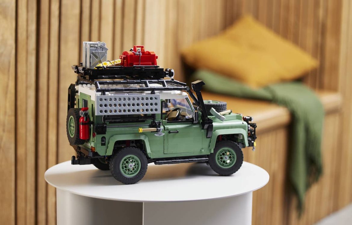 LEGO celebra los 75 años del Defender con esta réplica armable