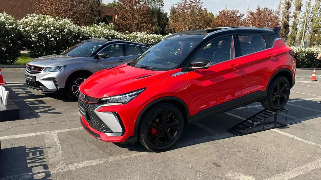 Geely actualiza el Coolray con nuevo diseño y renovado motor - Rutamotor