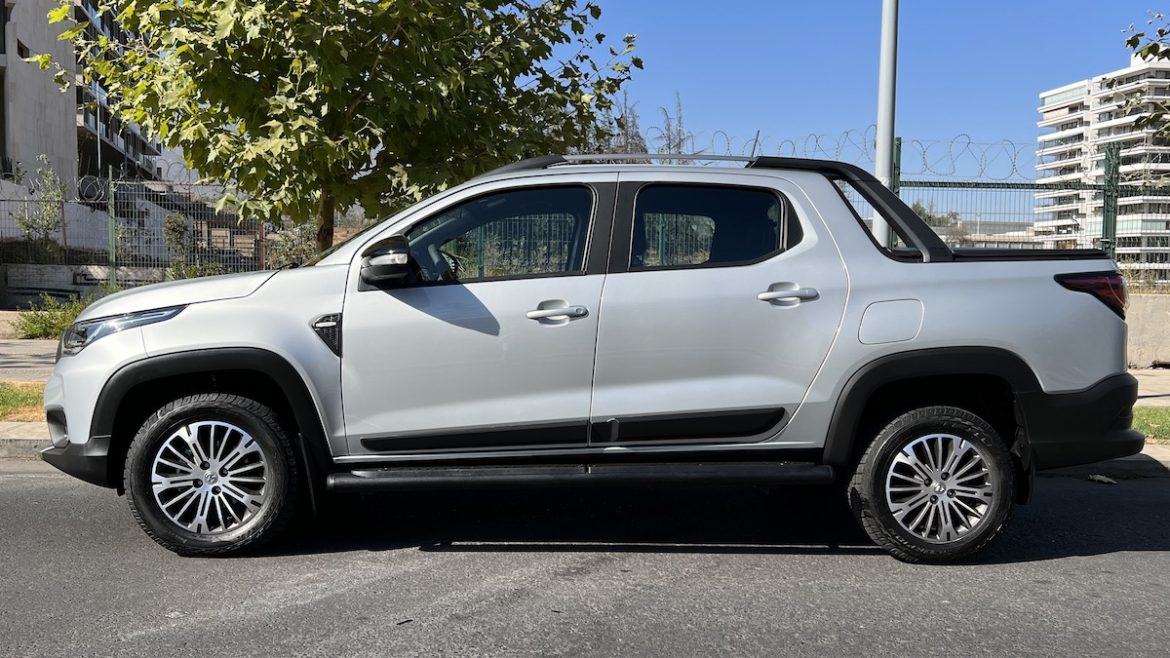 La RAM 700 ahora en Chile también con caja automática