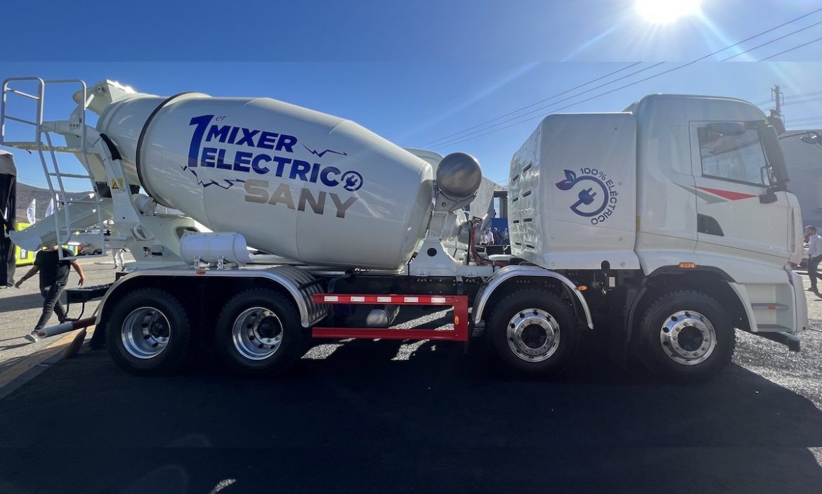 Sany estrena en Expomin el primer camión mixer eléctrico de Chile
