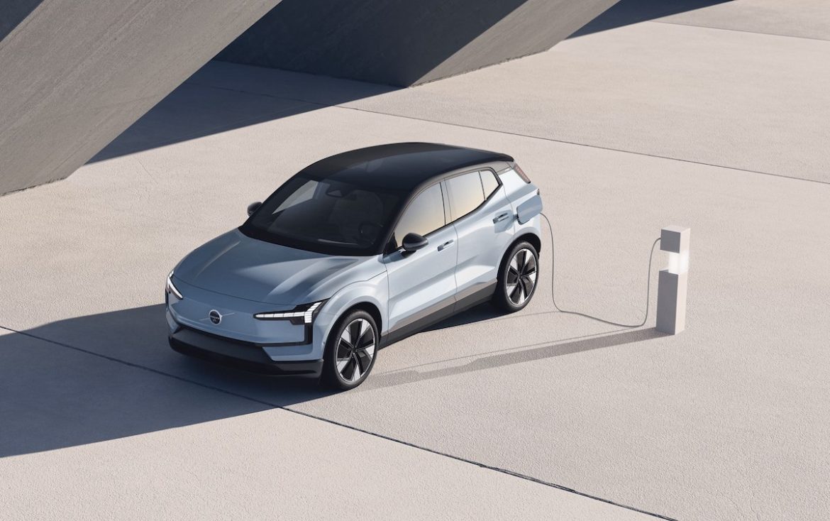Aquí está el EX30, el nuevo SUV chico y 100% eléctrico de Volvo