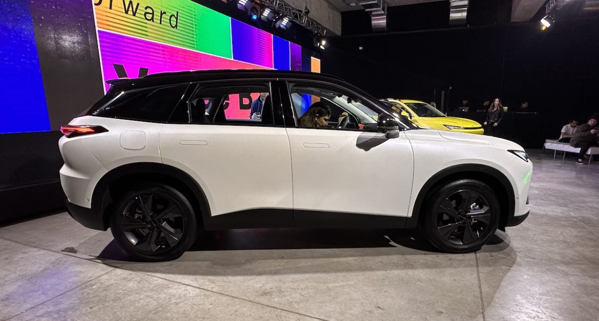 BAIC inaugura su nueva era en Chile con el estreno del X55 Plus