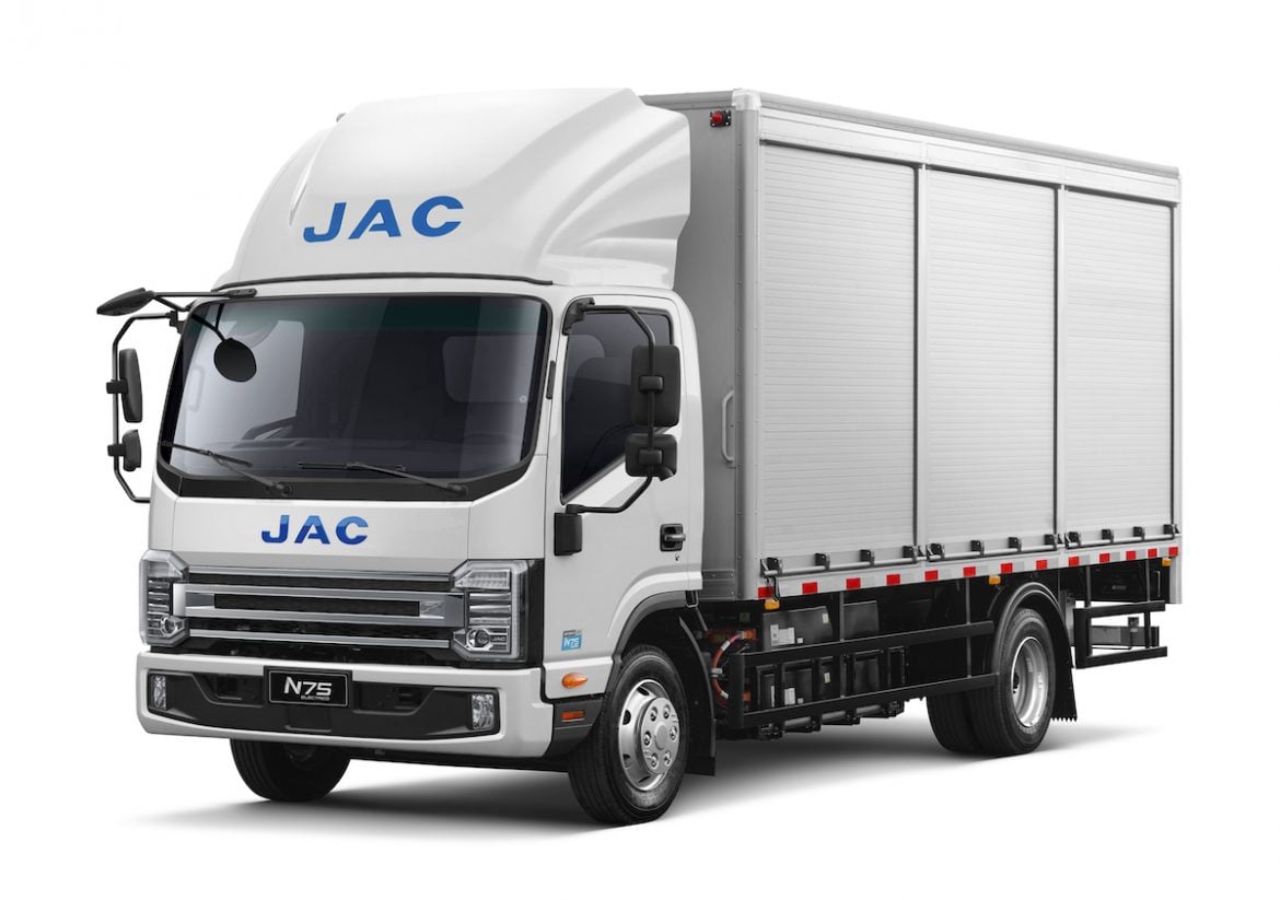 Dercomaq y JAC lanzan en Chile el camión eléctrico N75 Urban