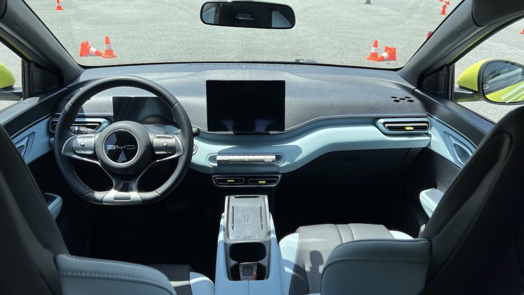 BYD pone a la venta el Dolphin Mini, su EV más barato en Chile