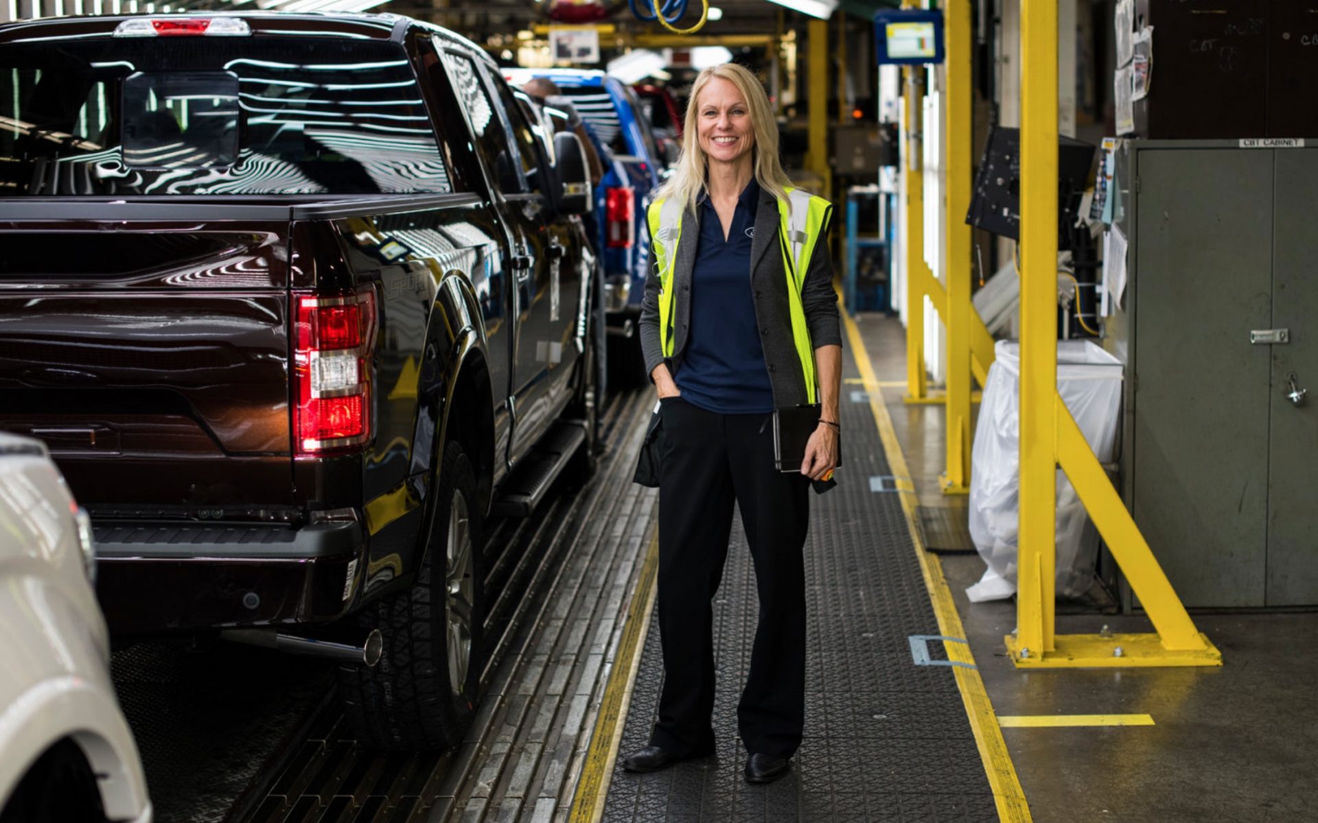 Ford abre el tiraje y triplicará la producción de la F-150 eléctrica