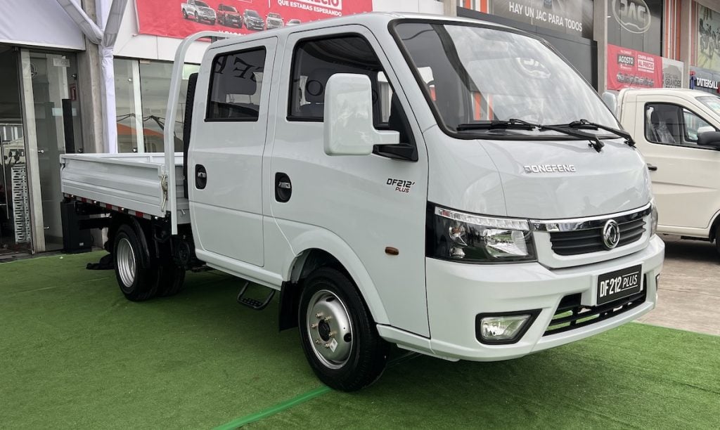 Cabina simple o doble: Dongfeng lanza su línea comercial DF212