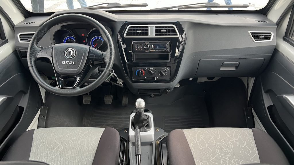 Cabina simple o doble: Dongfeng lanza su línea comercial DF212