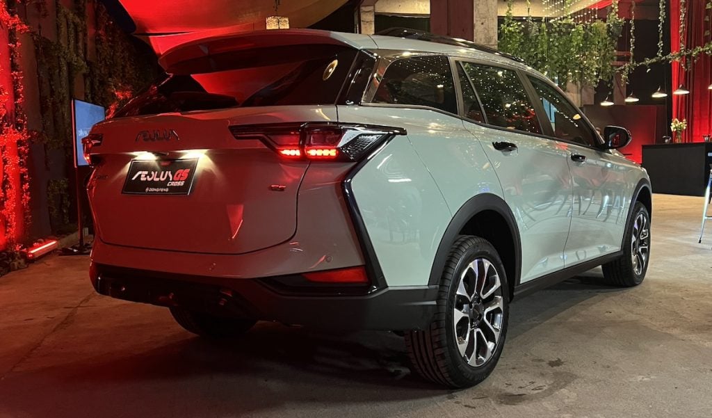 Aeolus Y3, Aeolus GS Cross y T5: Dongfeng devela sus 3 estrenos