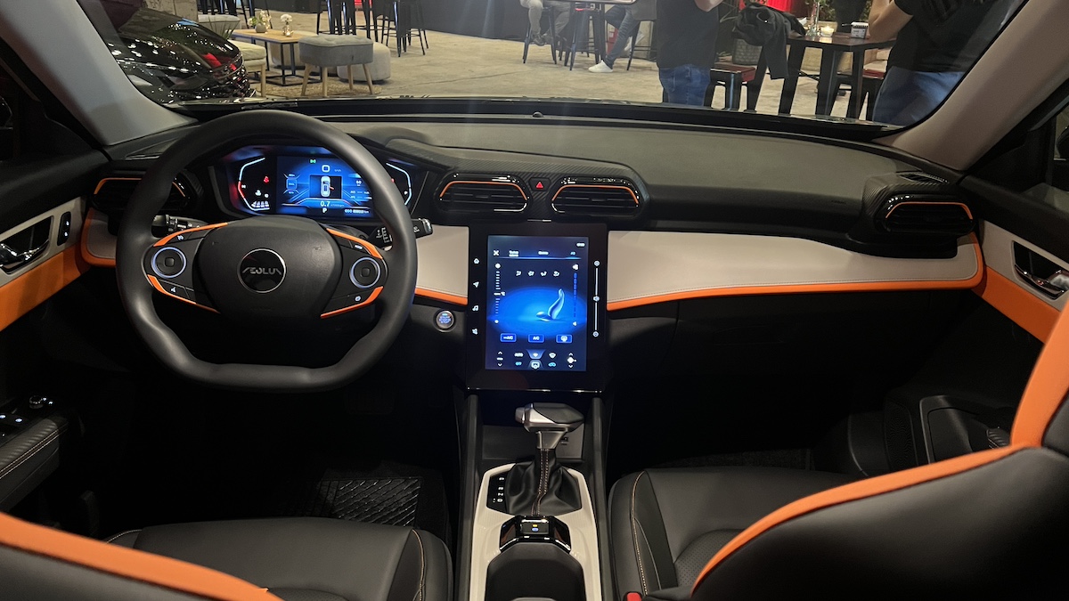 Aeolus Y3, Aeolus GS Cross y T5: Dongfeng devela sus 3 estrenos